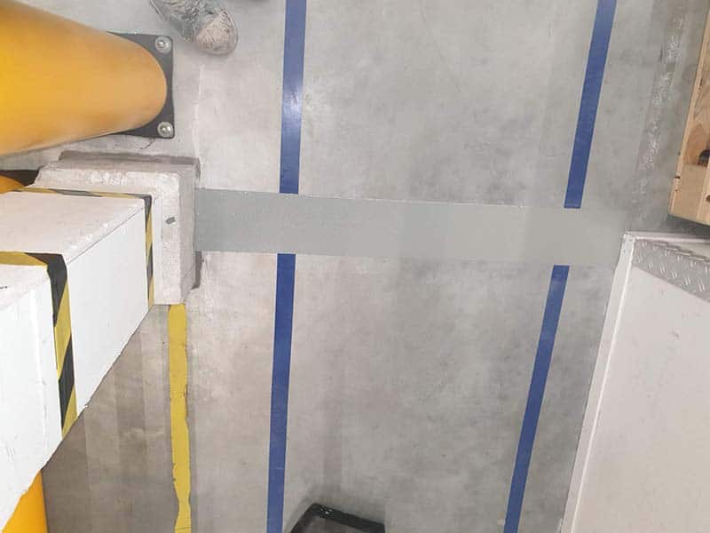 Scheurvorming betonvloer herstellen - Best Betonrenovatie BV